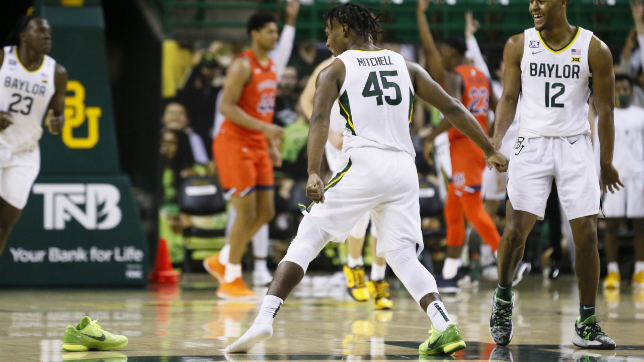 Baylor MBB’s Mitchell Named Big 12 co-Player of the Week | SicEm365
