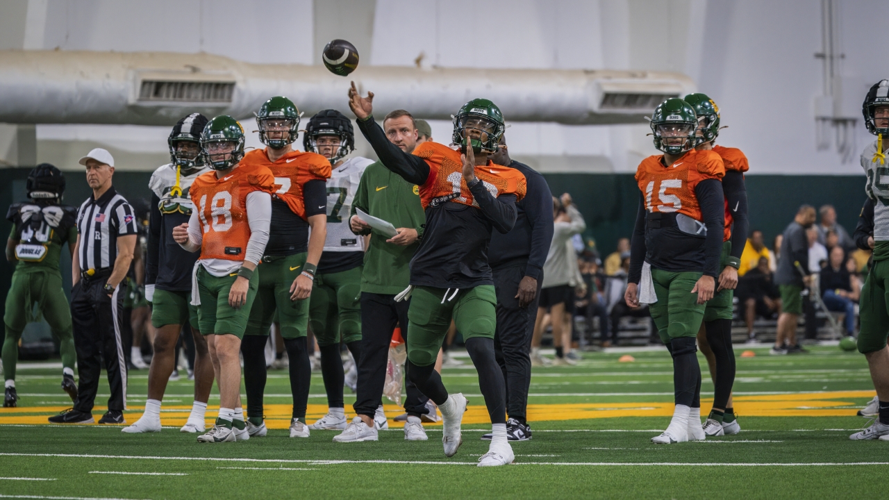 Baylor Football’s Dequan Finn Tabbed to Golden Arm Watch List | SicEm365